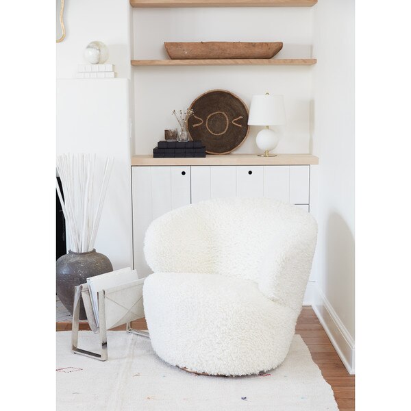 Myra Swivel Chair (Boucle Faux Wool) | Regina Andrew Detroit
